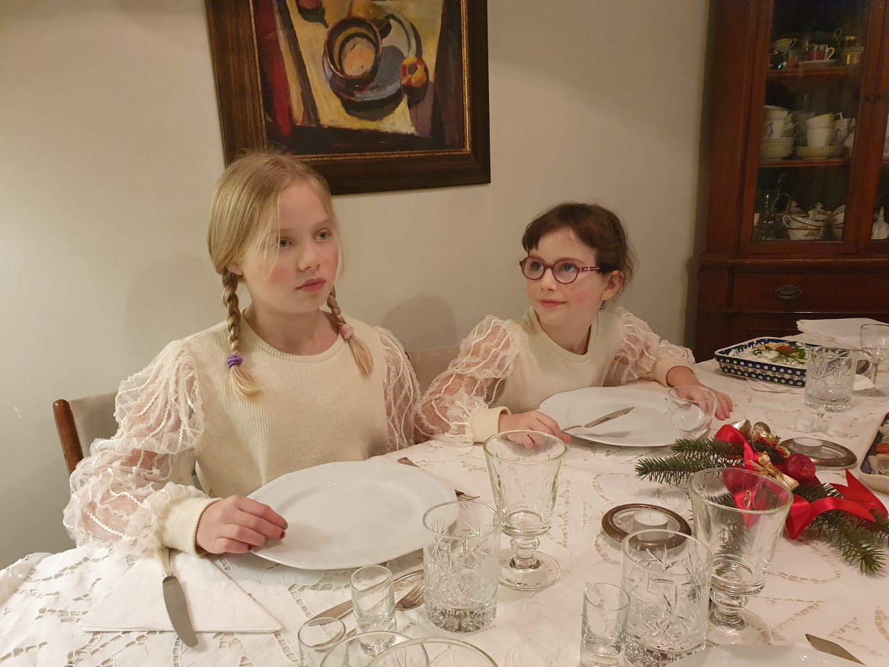 Sharing of Oplatek on Polish Christmas Eve - Polonia Institute